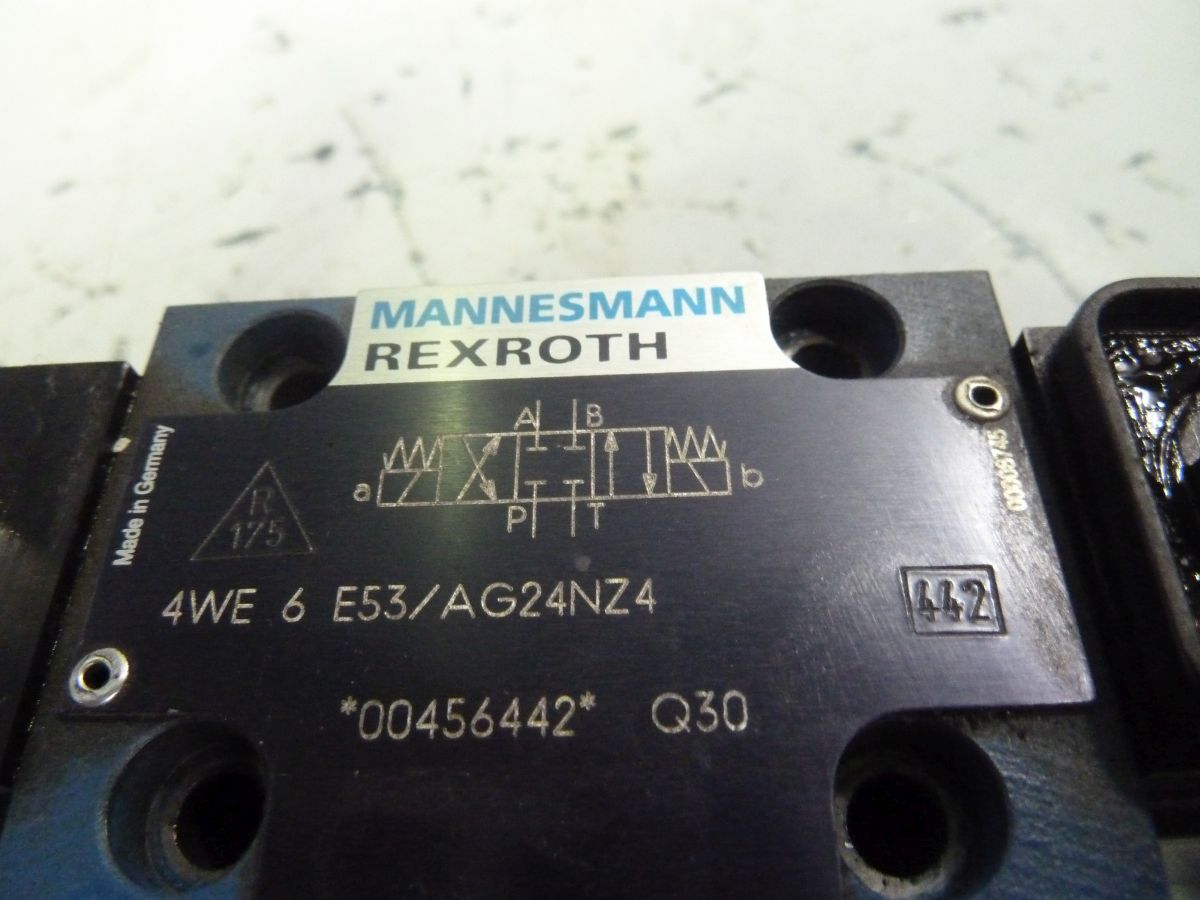 Rexroth Wegeventil / 100 458 66 / R900456442 - Complast GmbH