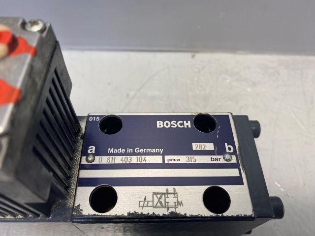 BOSCH proportional throttle valve NG6 / 0 811 403 104 / 10006998 ...